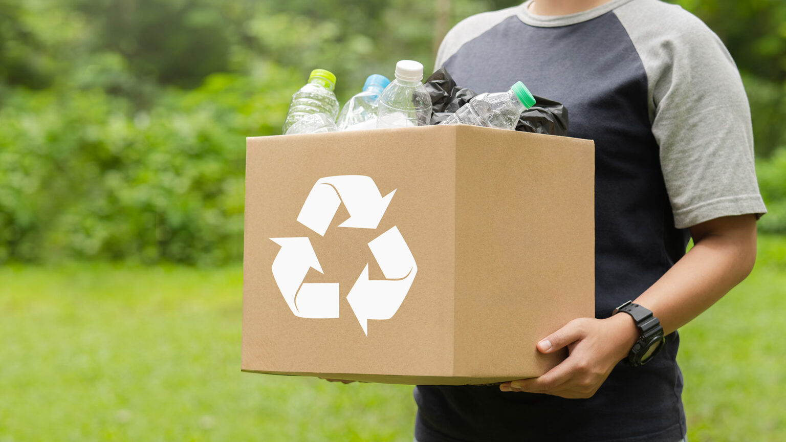 Como é feita a garrafa PET? - Eplast